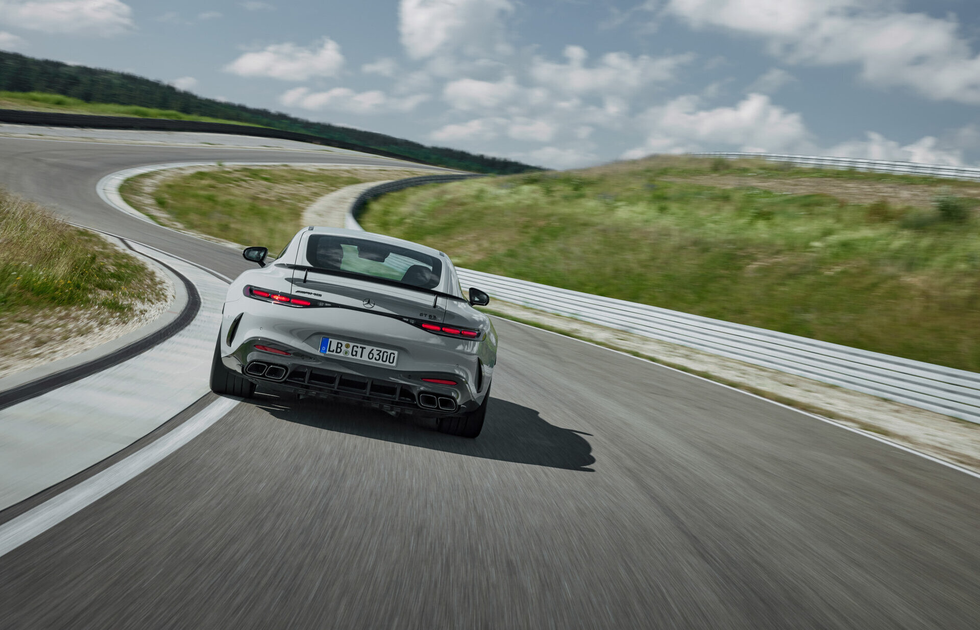 Der neue Mercedes-AMG GT 63 PRO 4MATIC+ | STERNAUTO