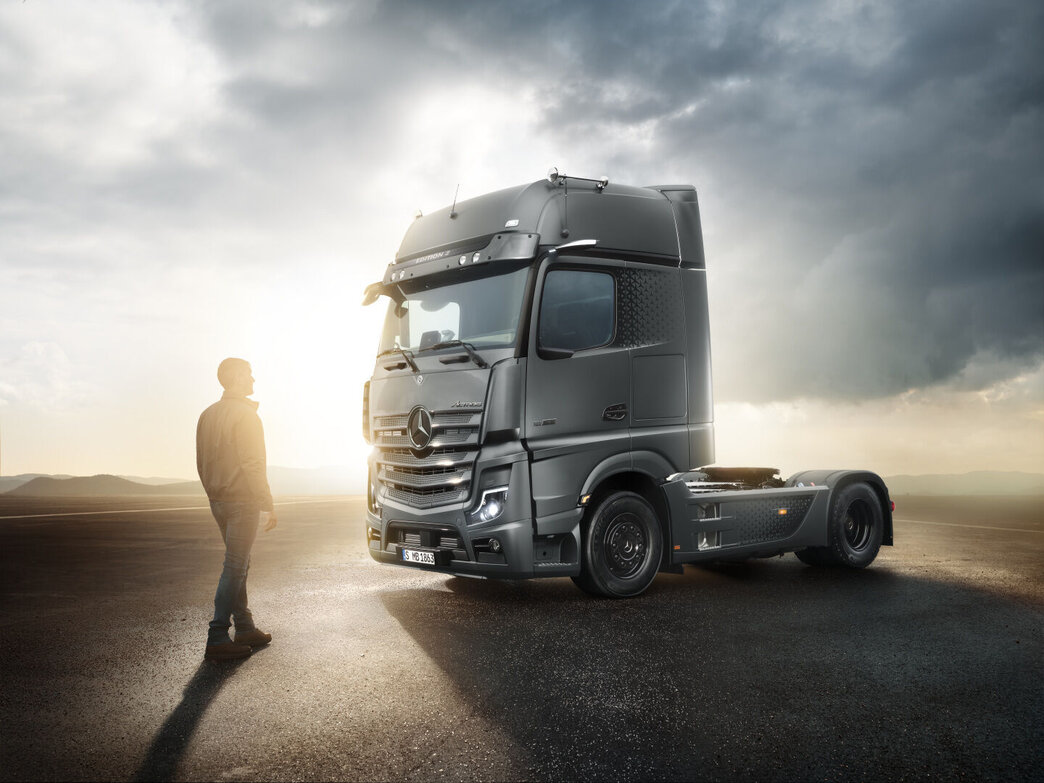 Mercedes-Benz Trucks | STERNAUTO