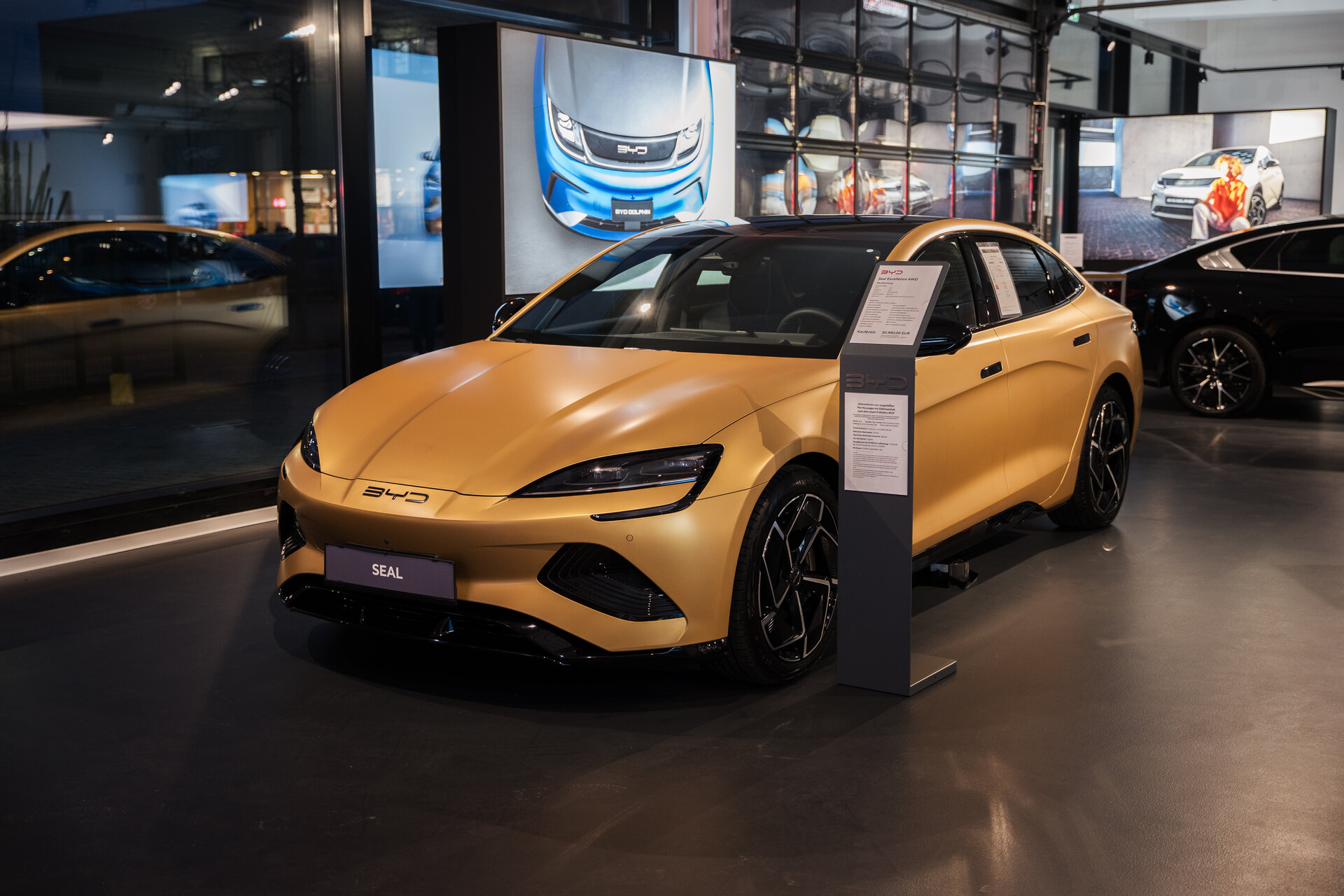 Neueröffnung BYD-Store in Berlin | STERNAUTO